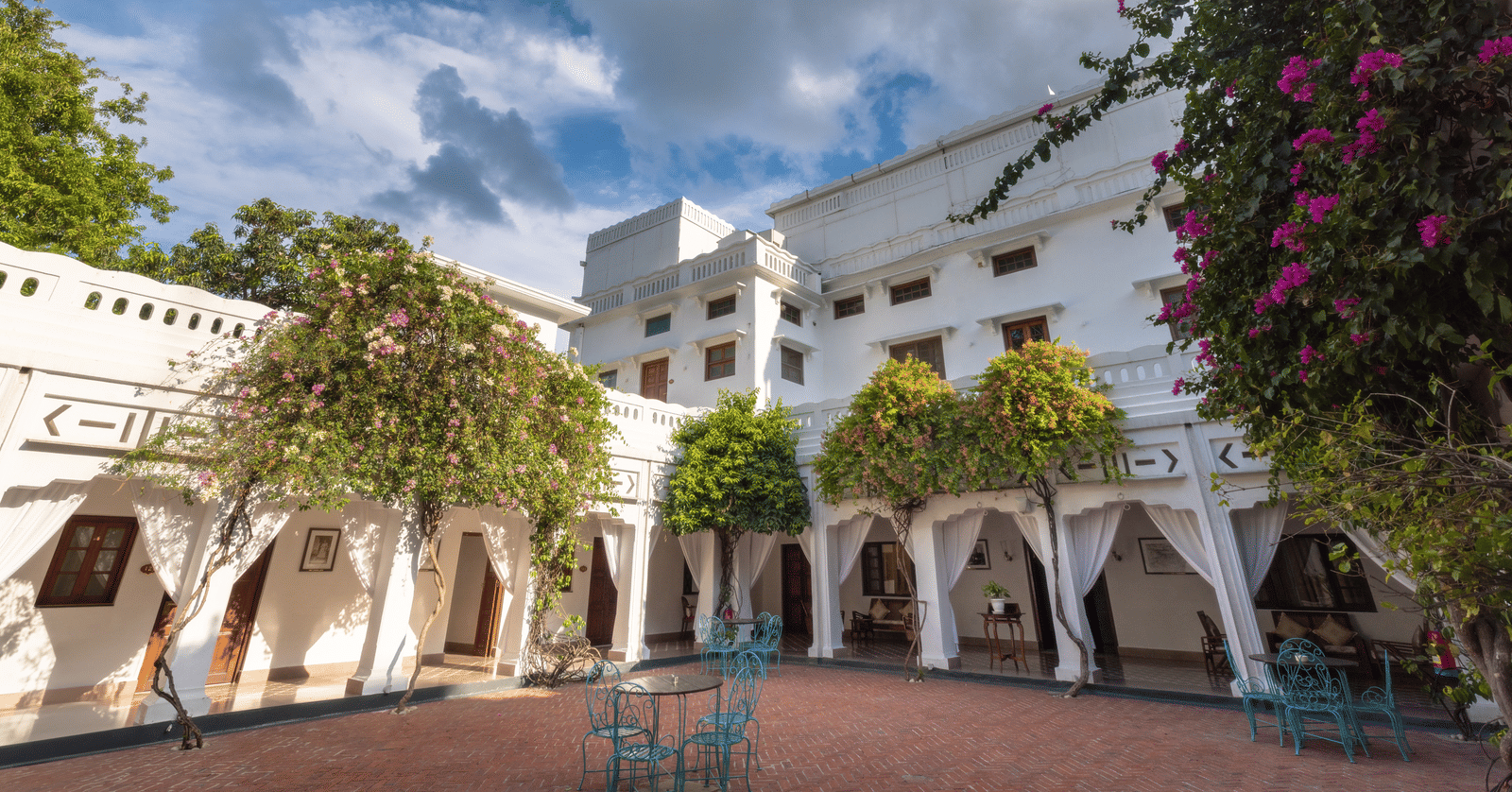 Saraca Hotel Lucknow | Luxury Heritage Hotel in Lucknow