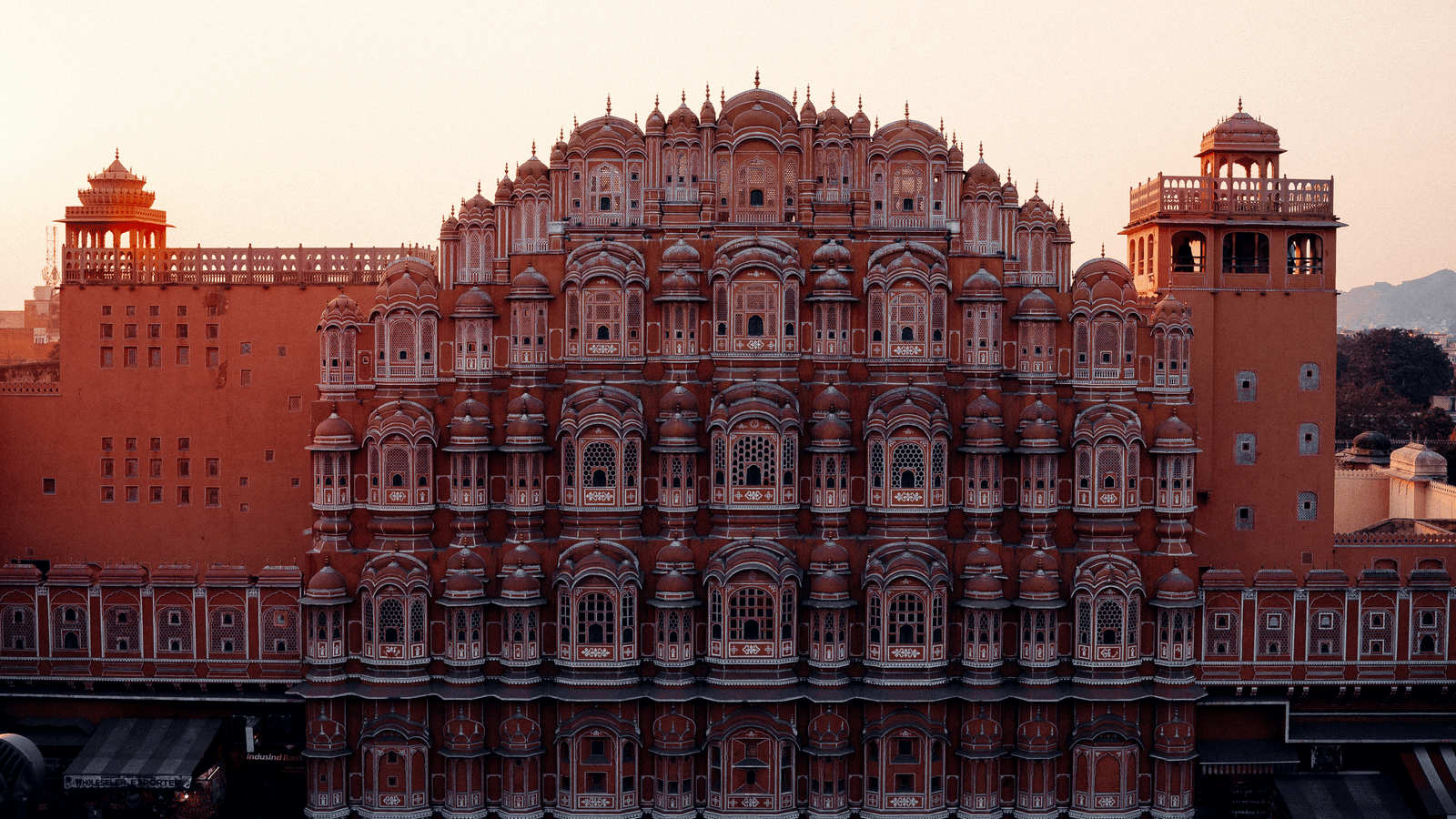 Hawa Mahal | About Hawa Mahal | Dileep Kothi, Jaipur