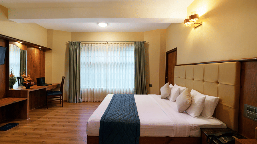 Direct Booking Offer | Cross Roads Inn