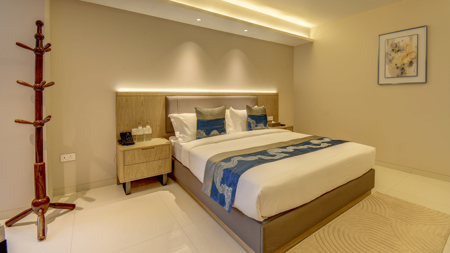Deluxe King Rooms in Anandvalli | The SSk Solitaire Boutique Hotel