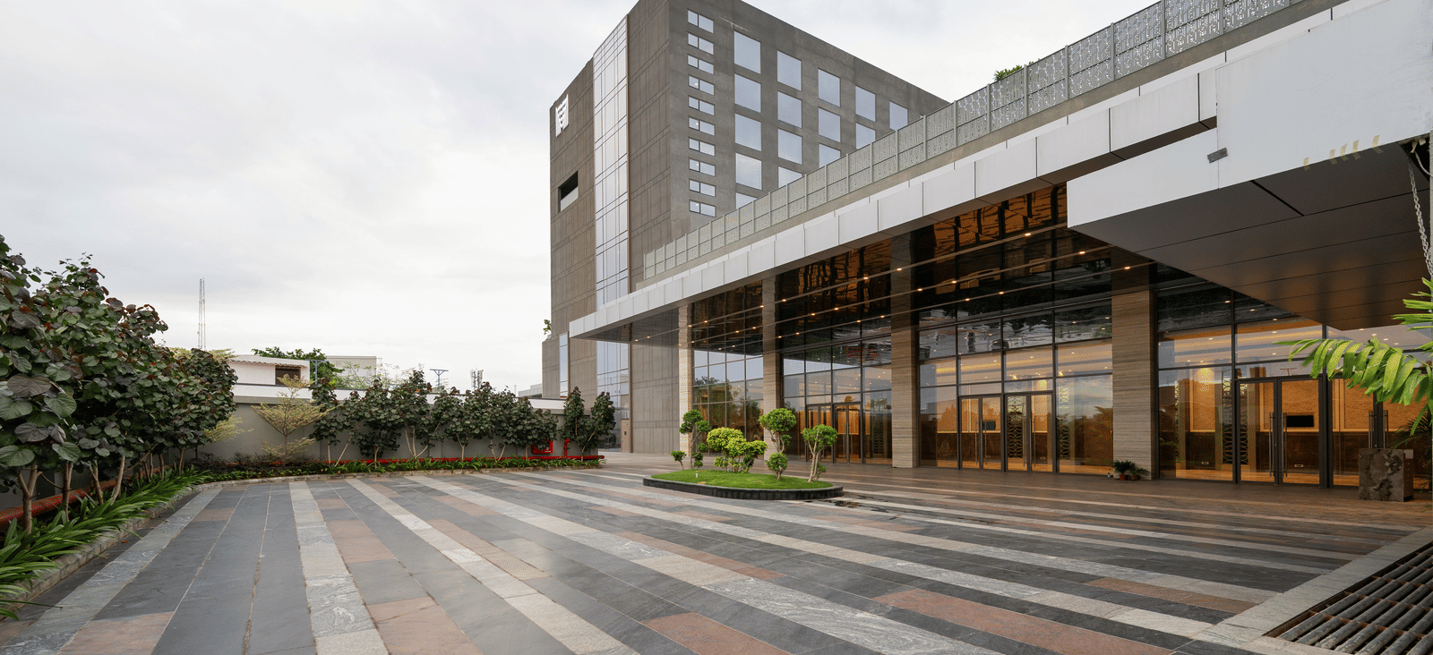 Merlis Hotel, Coimbatore | Hotel in Coimbatore