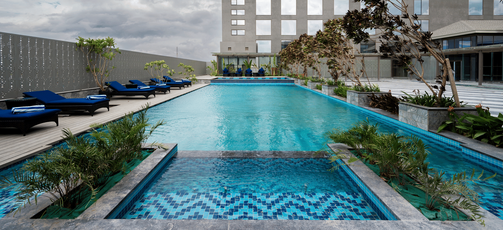 Merlis Hotel, Coimbatore | Hotel in Coimbatore