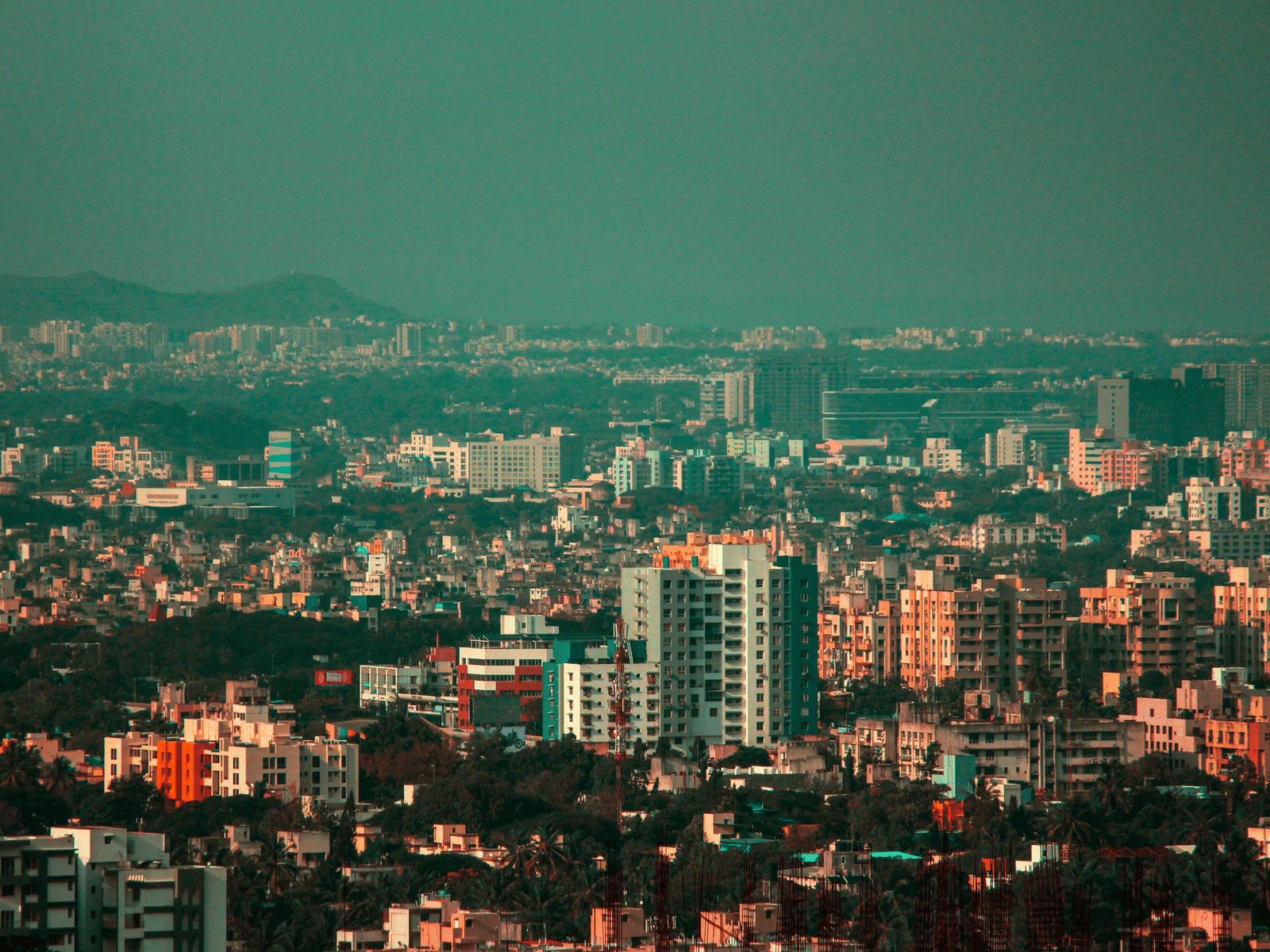 Pune Tourist Guide: Budgeting, Where to Stay, & What to See