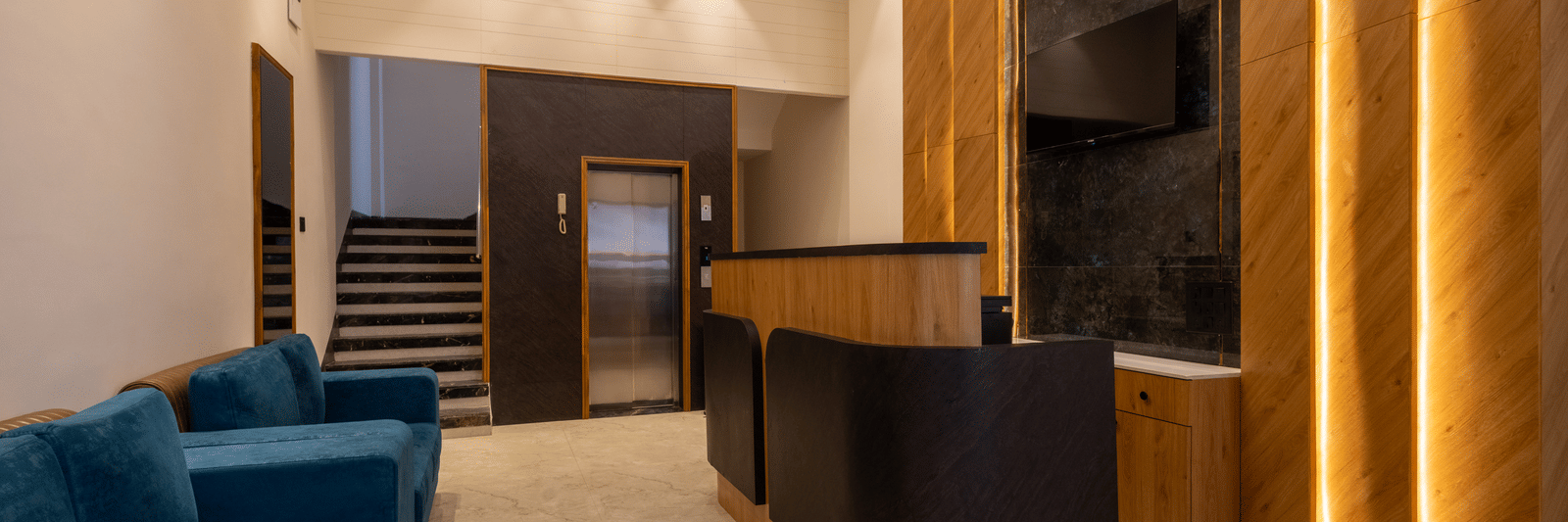 Facilities | Pravasa Stay Bapat Square, Indore