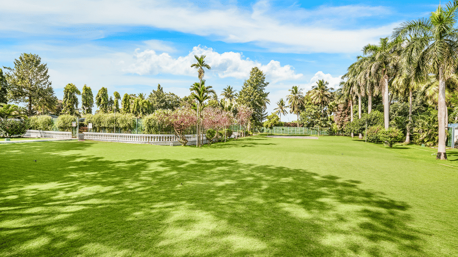 Vennar Deck with Built-on Stage - Copy | GRT Hotels