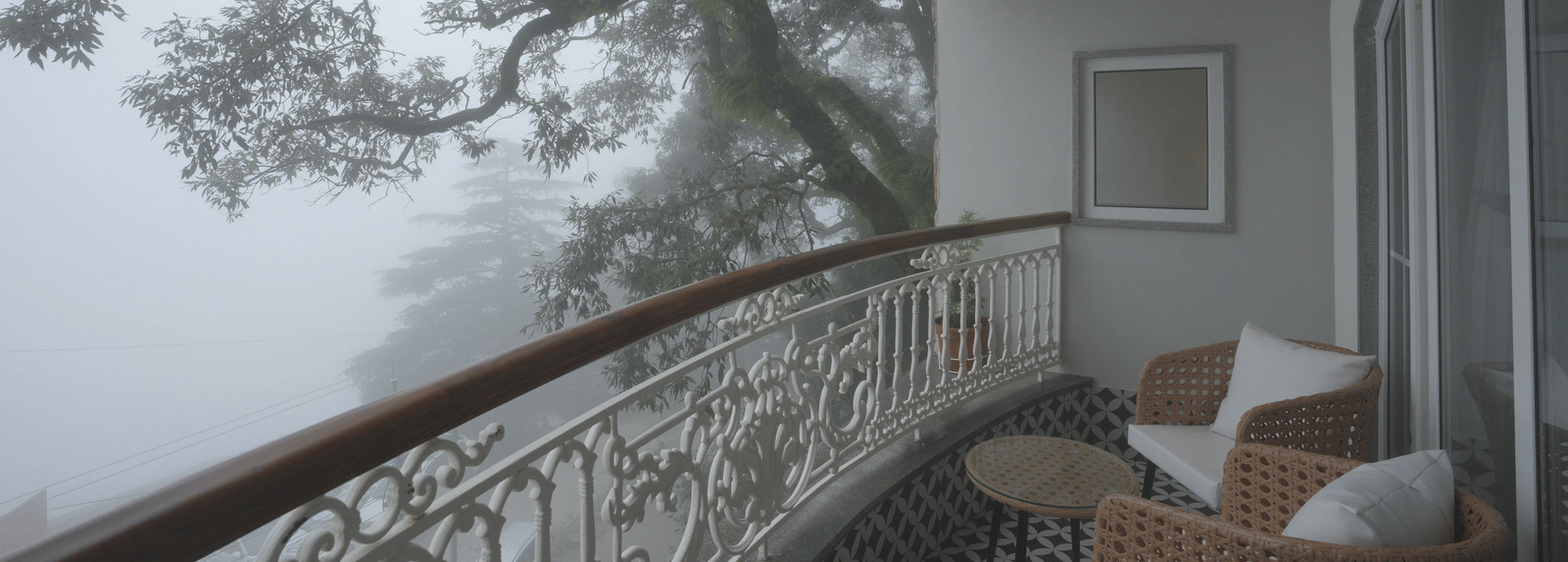 Mayfair Café & Suites, Dalhousie | Hotel in Dalhousie