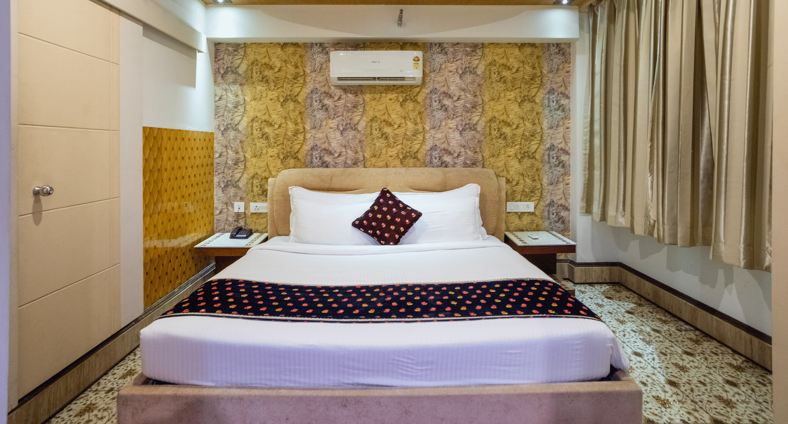 Presidential Suite | Presidential Room in Munnar
