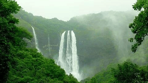 Experience One of the Biggest Waterfalls In Maharashtra | Agreen Hotels