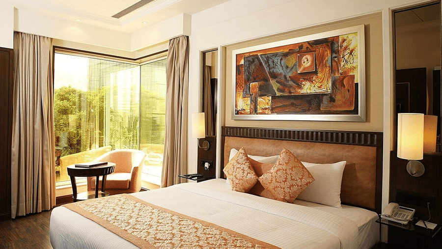 Executive Room | Inde Hotel Signature Tower, Gurgaon