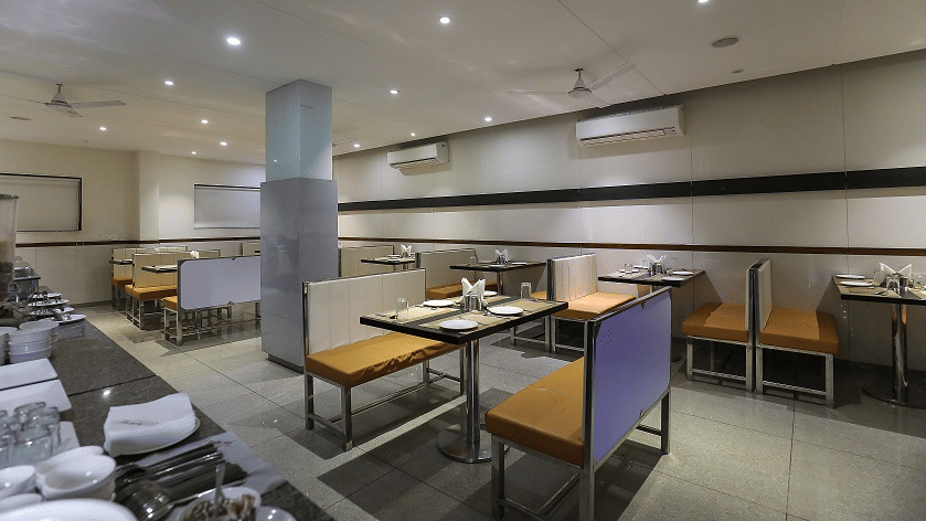Get 15% Off on Restaurant | Hotel Ashray Inn Express, Airport Road